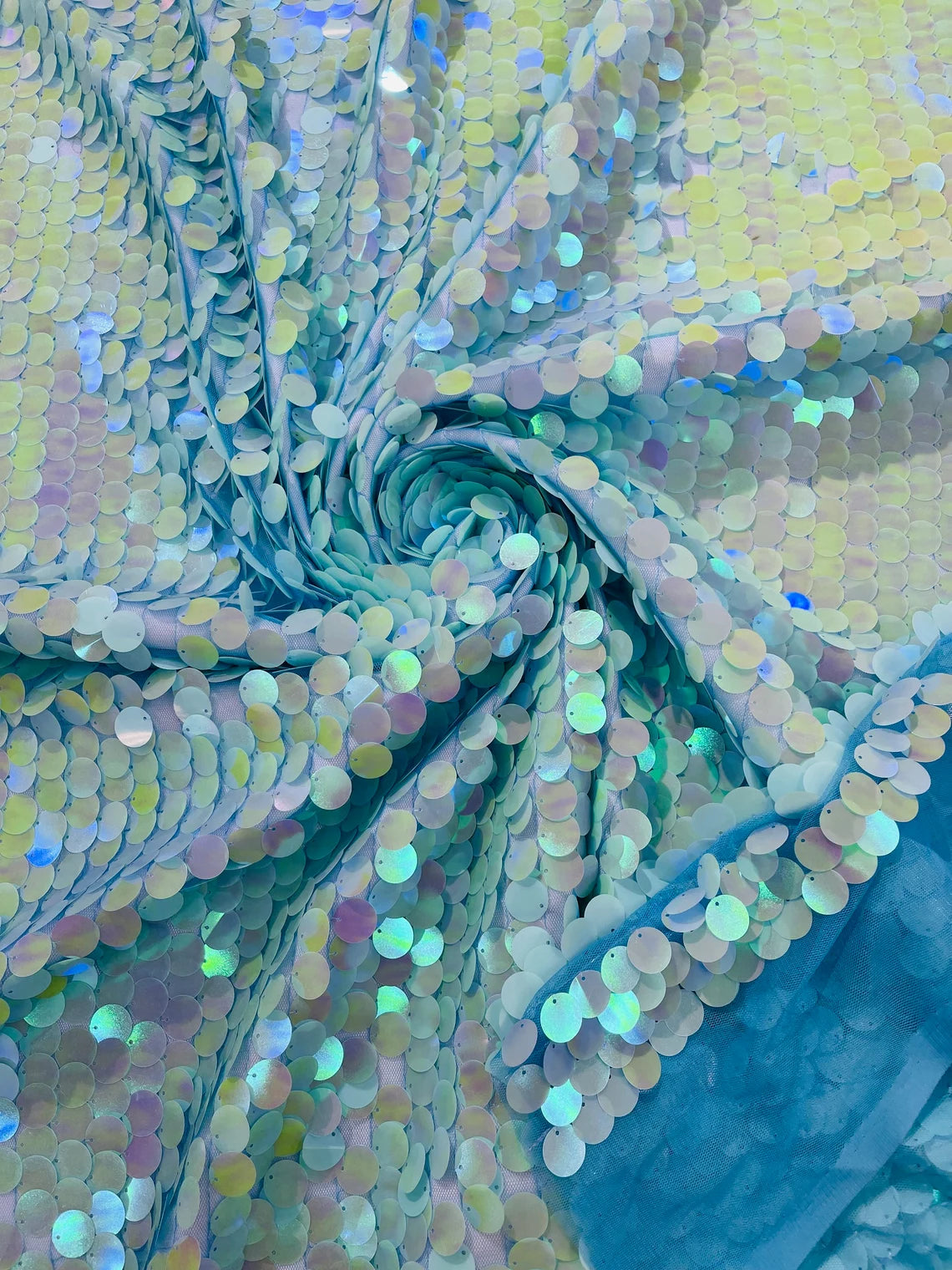 Round Large Sequins - Aqua Blue Iridescent - Paillette Large Round Seq